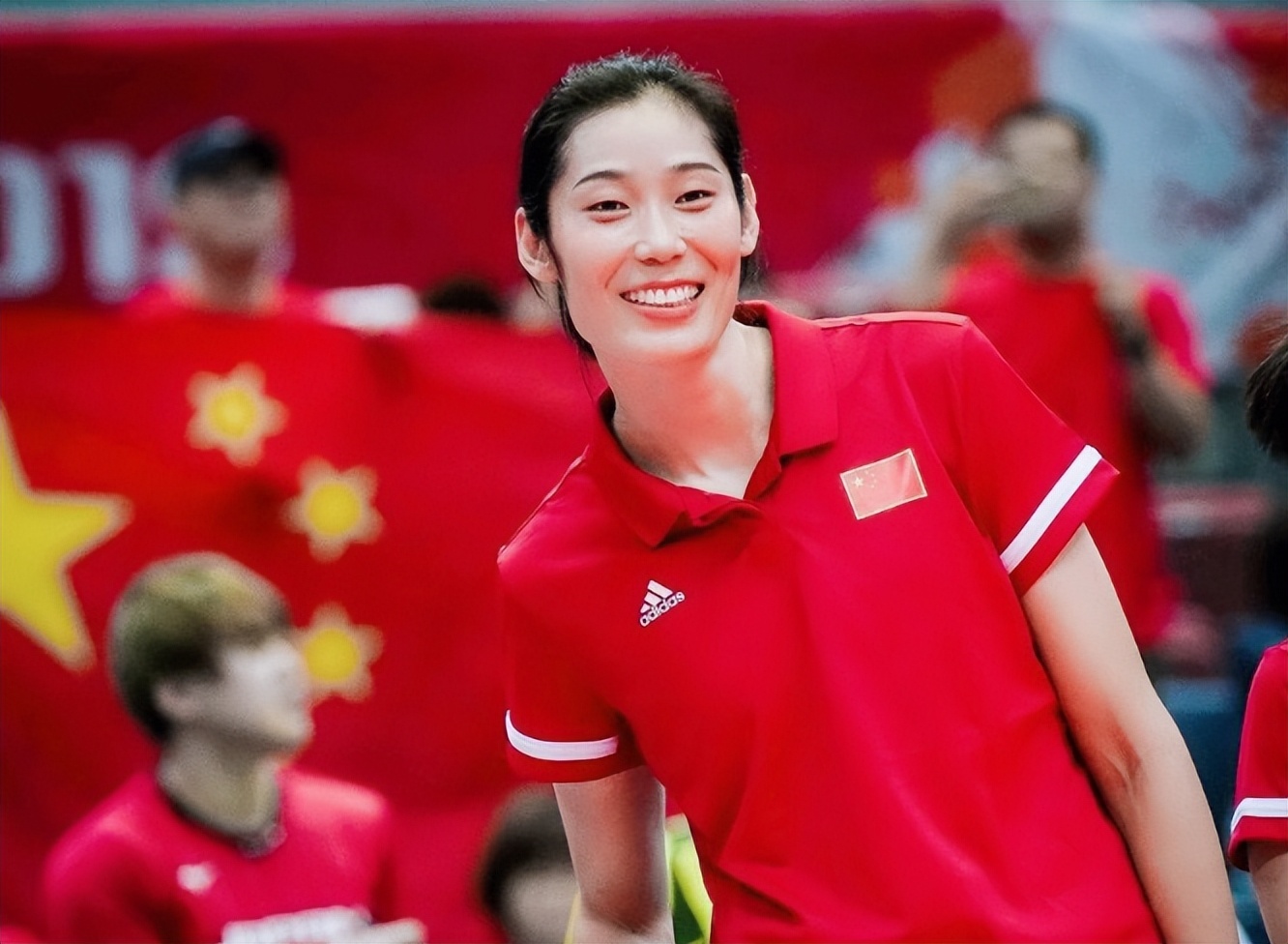 Zhu Ting's love affair has progressed, and the sweet interaction on the field is enviable ...