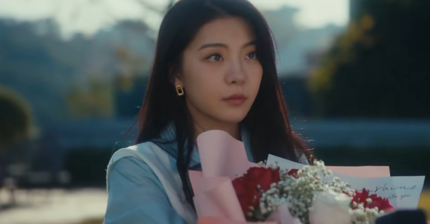 The suspense drama "She and Lies" starts tonight! The cast is good, and ...