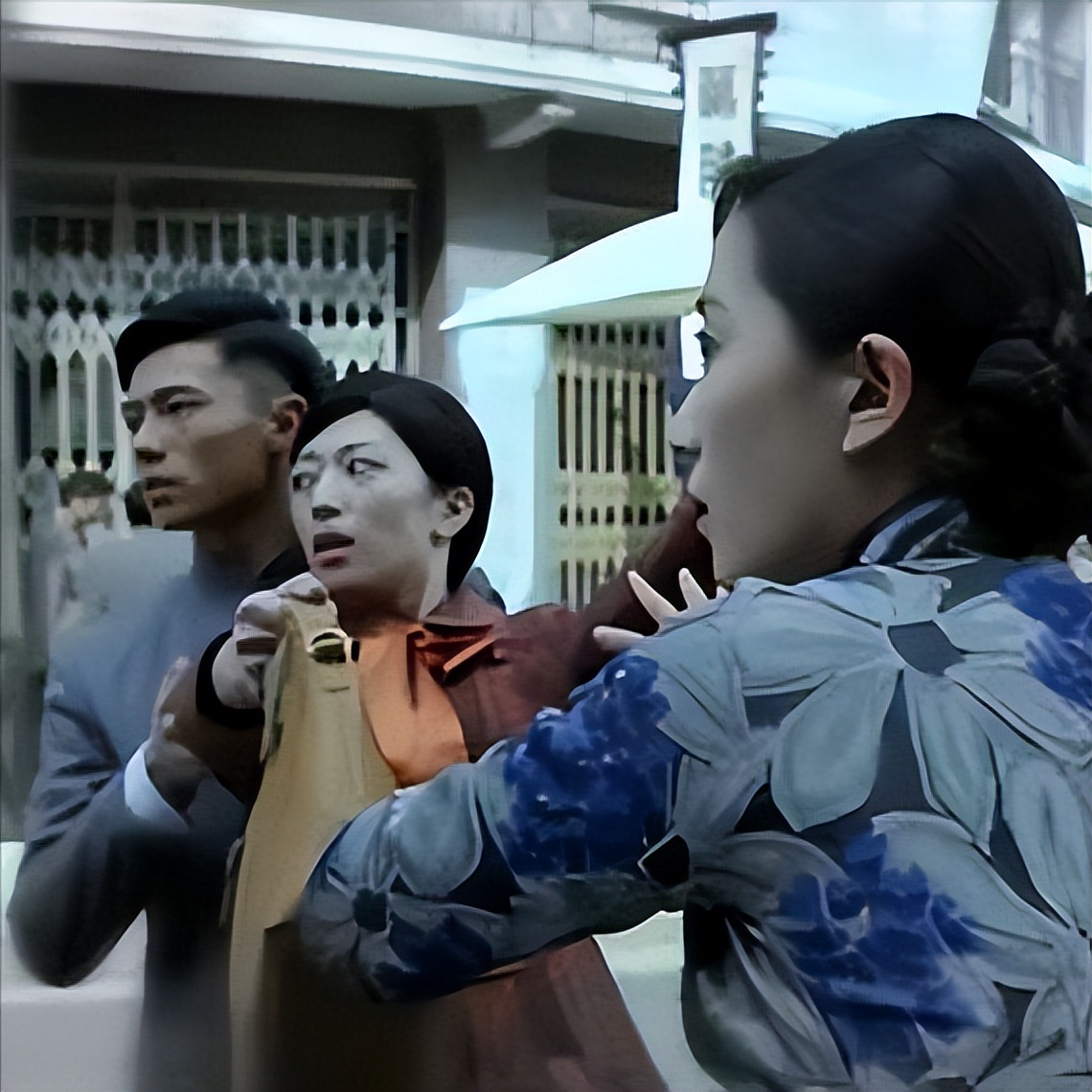 Pretender 18: Don't be fooled! Two old watches, tearing off the "fig ...