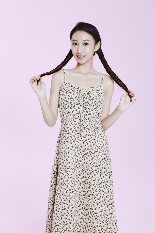 Wang Yanjia, a newcomer actor from Dingjunshan Entertainment: overcome ...