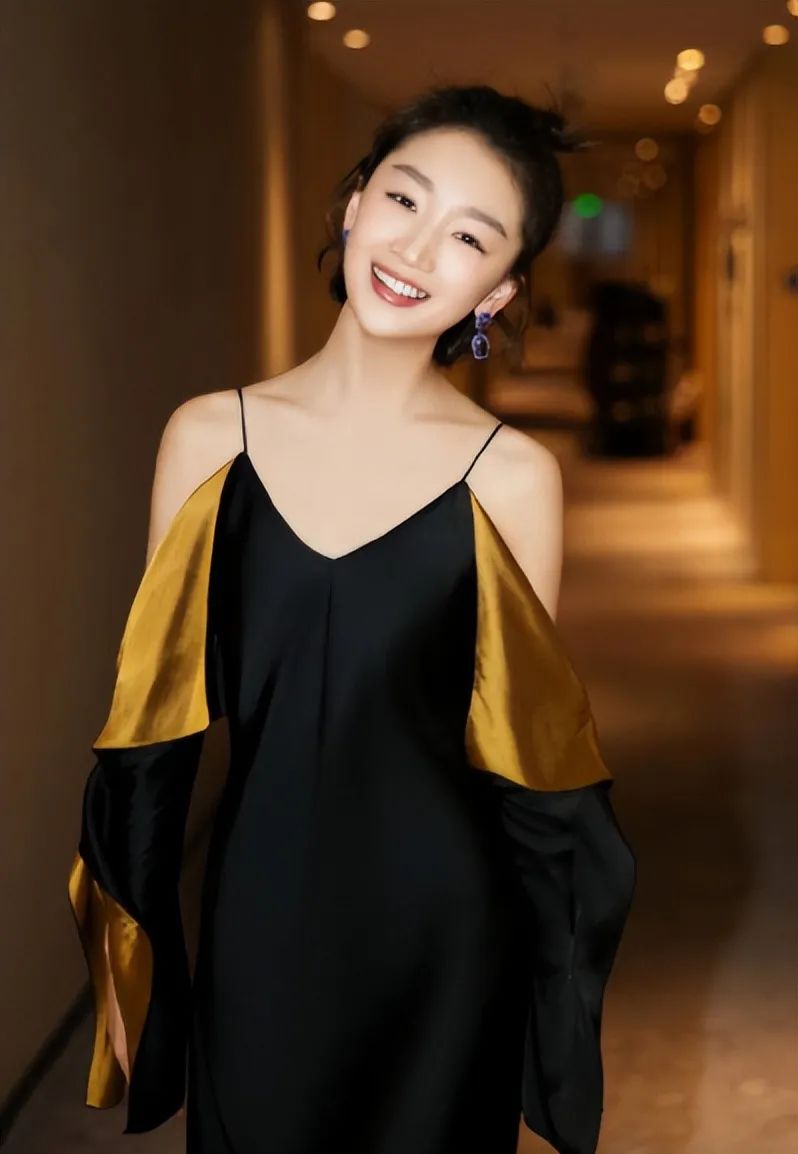 With a mediocre appearance and shriveled body, but with soft hands for ...