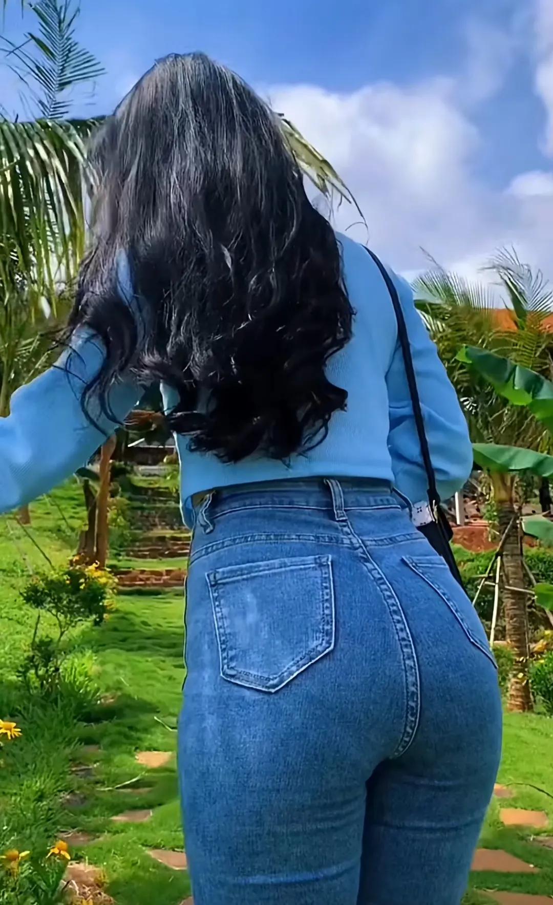 charming back - iMedia