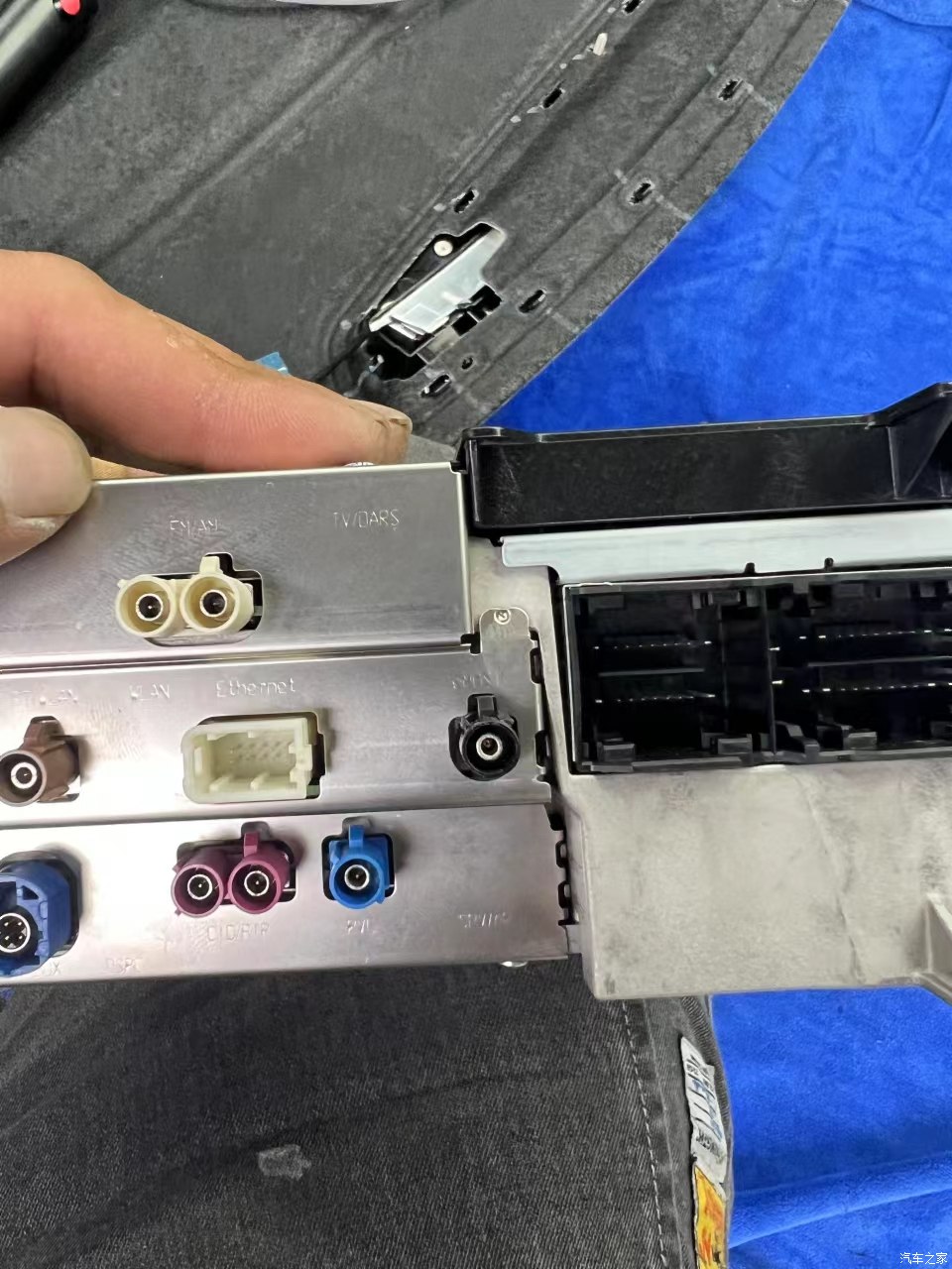 23 E260L upgrades from the original Berlin 13-piece set + Nanante silent rotating tweeter - iMedia