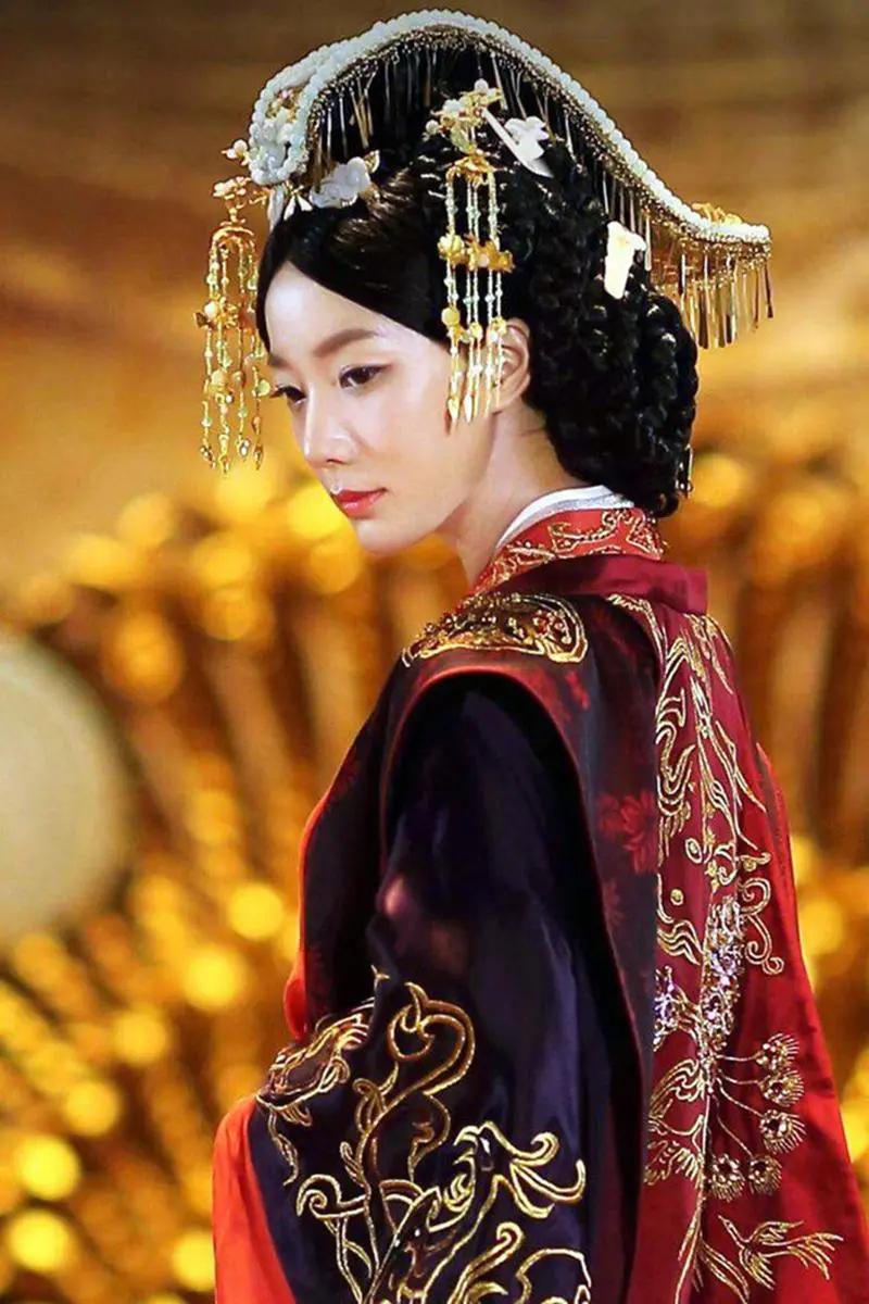 Why did the generation of Queen Wei Zifu commit suicide in the cold ...