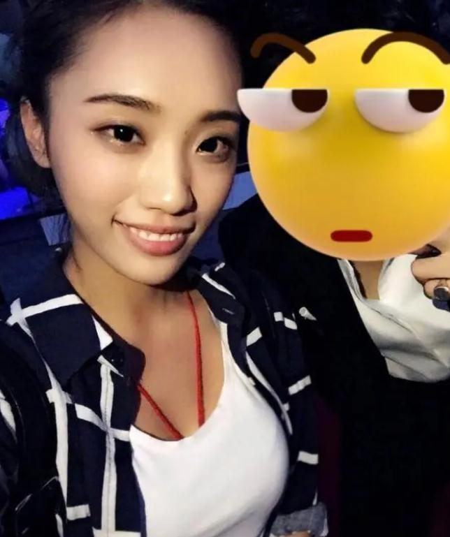 Pregnancy photos of Hu Ge's wife Huang Xining released: The husband and ...