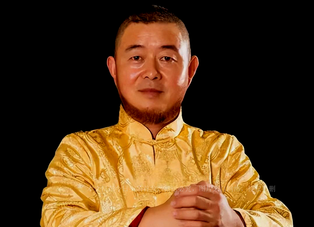 Among the eight male singers from mainland China in the 1990s, some ...