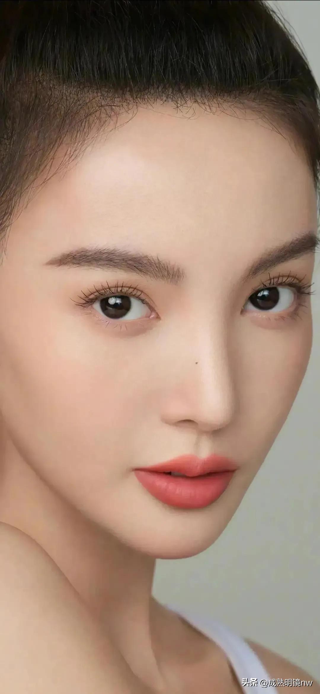 Jin Chen's youthful beauty, fresh and refined, charming and moving ...