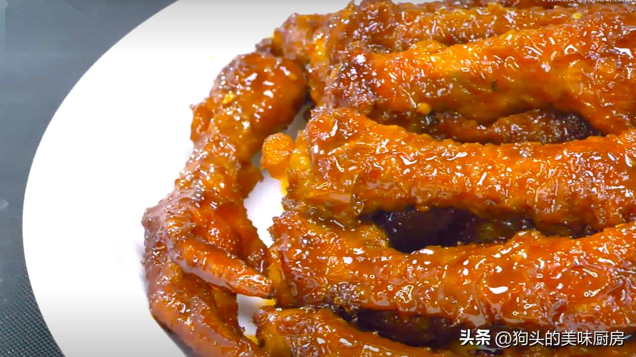 Why are the tiger skin chicken feet in the restaurant so fragrant?Teach ...