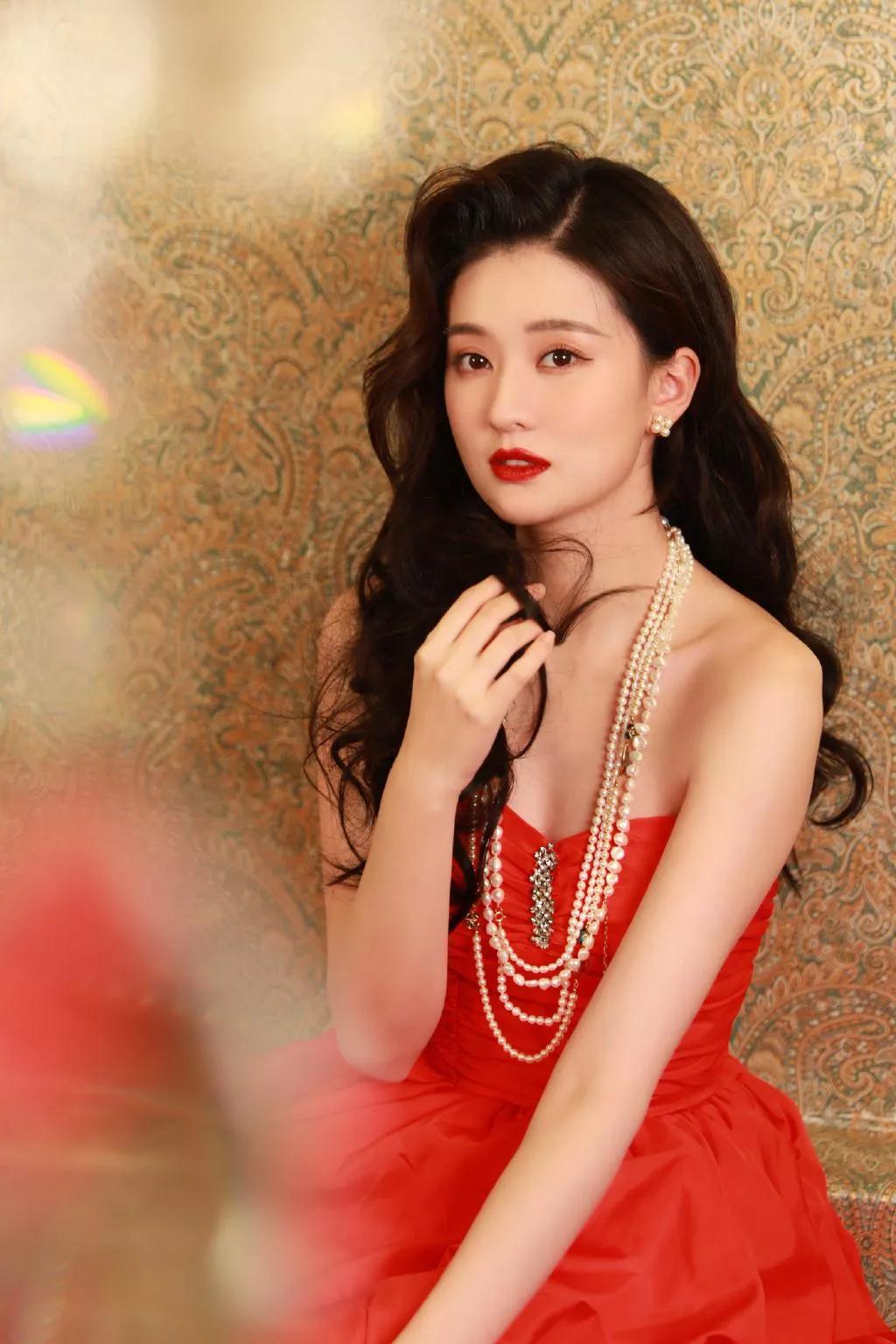 Qiao Xin, charming - iMedia