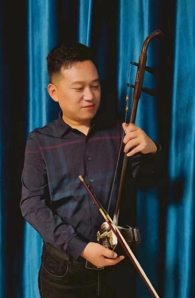 Powerful singer Binbin released a new song "Brother's Sweetheart", the ...