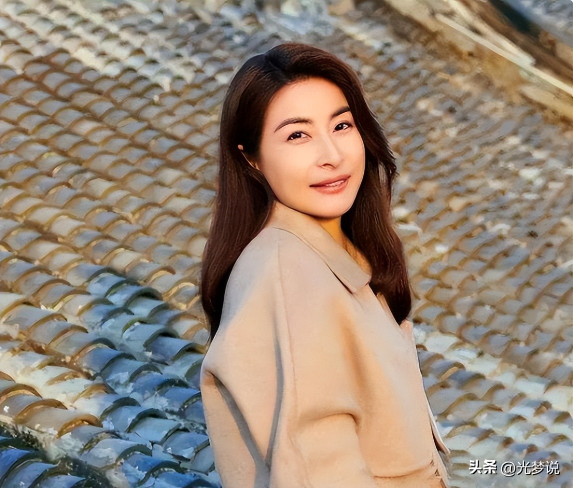 Fitting flip flops? Guo Jingjing appeared at the World Championships in ...