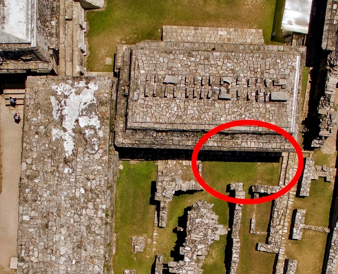 The head of Yum Kax, the "god of corn" of the ancient Mayans, unearthed ...