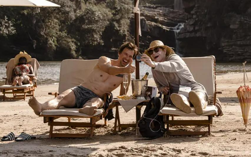 How the movie "The Best Day" uses humorous expressions to weaken the ...