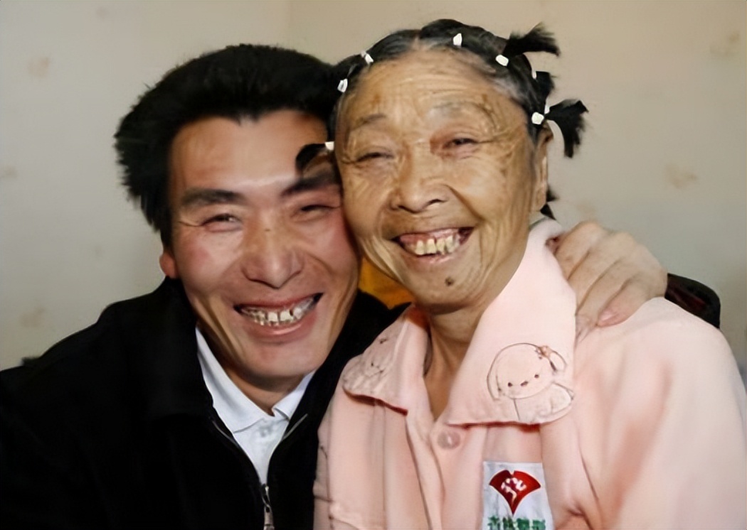 85-year-old Ma Yuqin was disliked?Li Yucheng's head was mocked like a ...