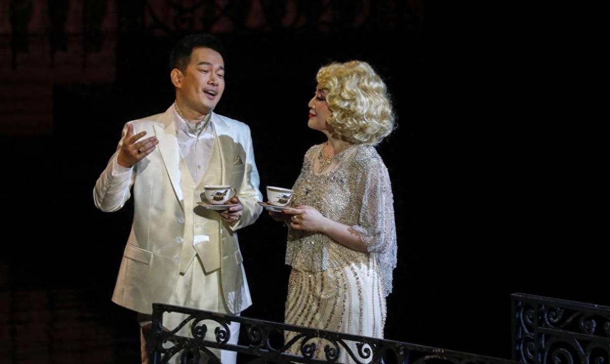 The new version of the operetta "Kingdom of Smiles" shows the timeless ...