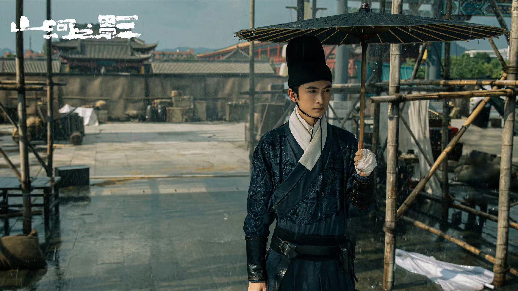 Zhang Yunlong set up a stall in Sanlitun, for Li Wu, for the shadow of mountains and rivers, it ...