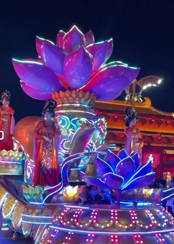 Xi'an Datang City that never sleeps reopens - iNEWS