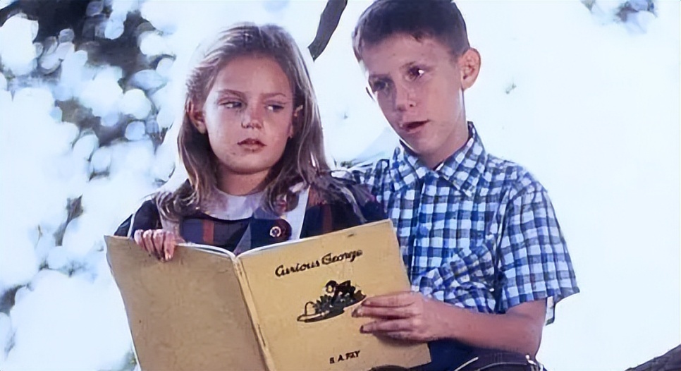 In the movie "Forrest Gump", what kind of narrative method is used to ...