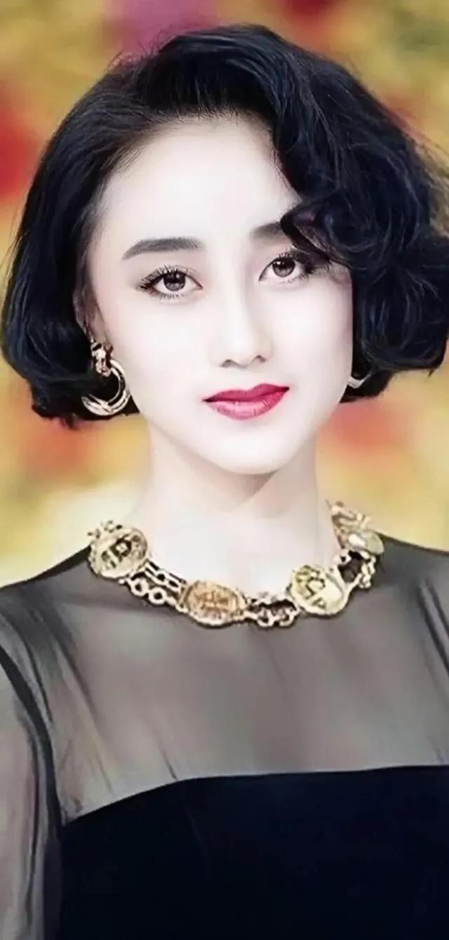 Stunning Lizhi - iMedia