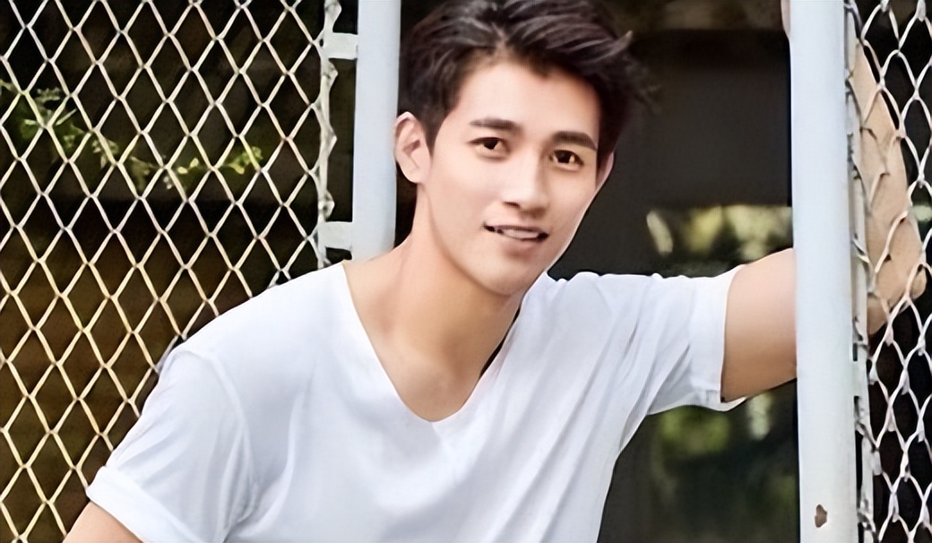 After his wife cheated on her during pregnancy and she lived with Zhang ...