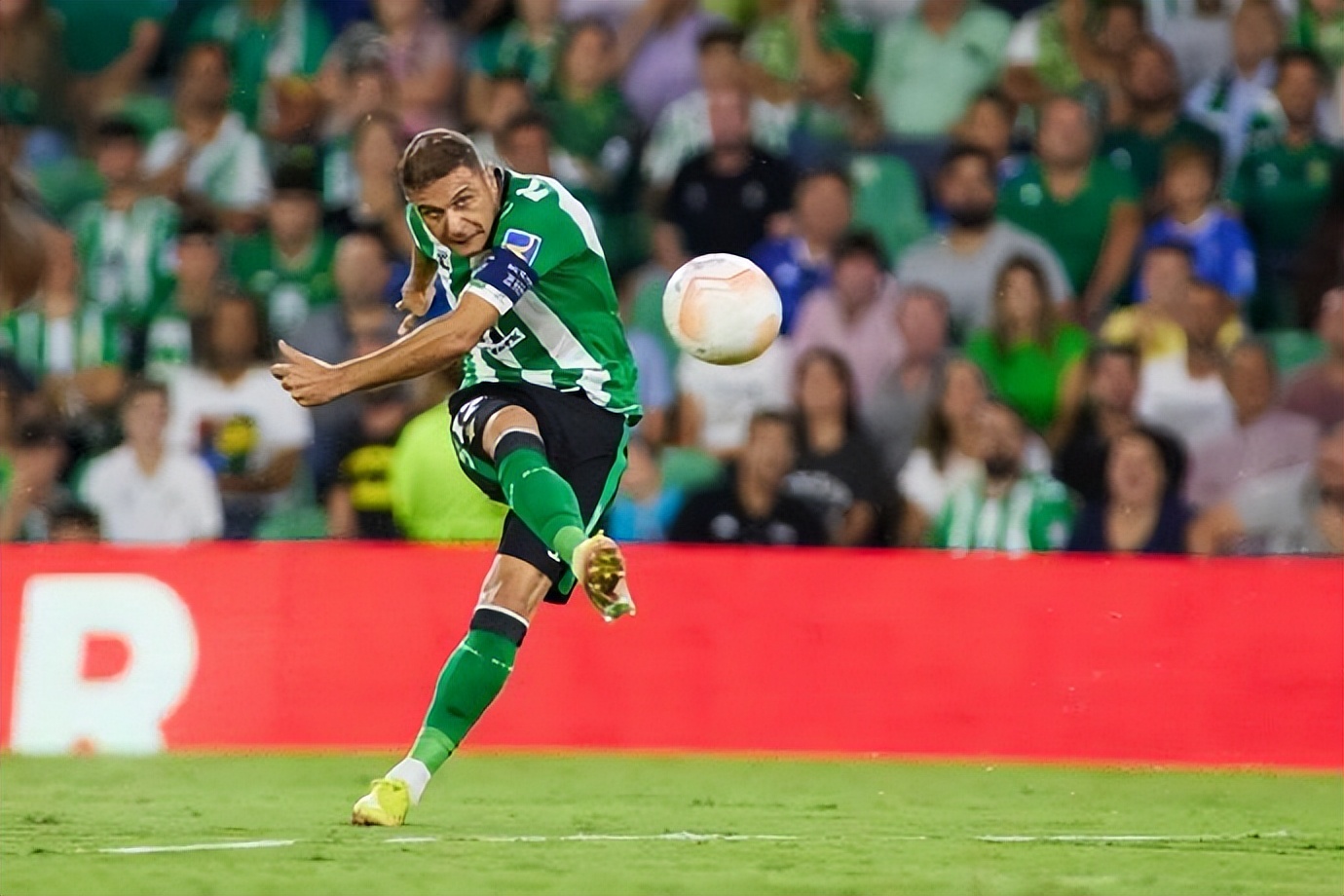 The former Spain international played in the Europa League at the age ...