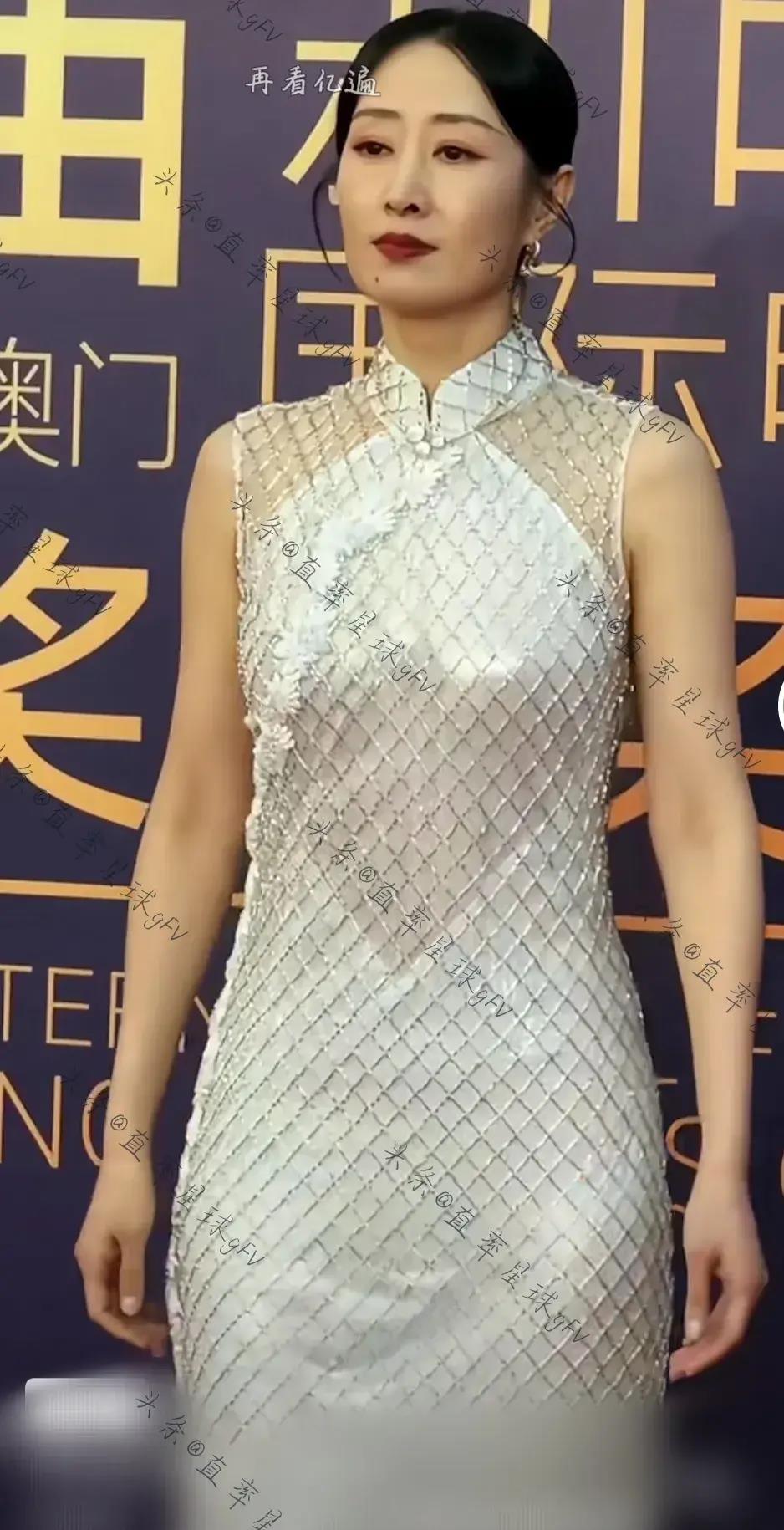 47-year-old Liu Mintao: a new model for topless actresses - iNEWS