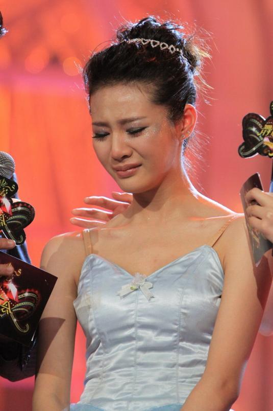Actor Song Wenfei: She drove a luxury car and lived in a luxury house ...
