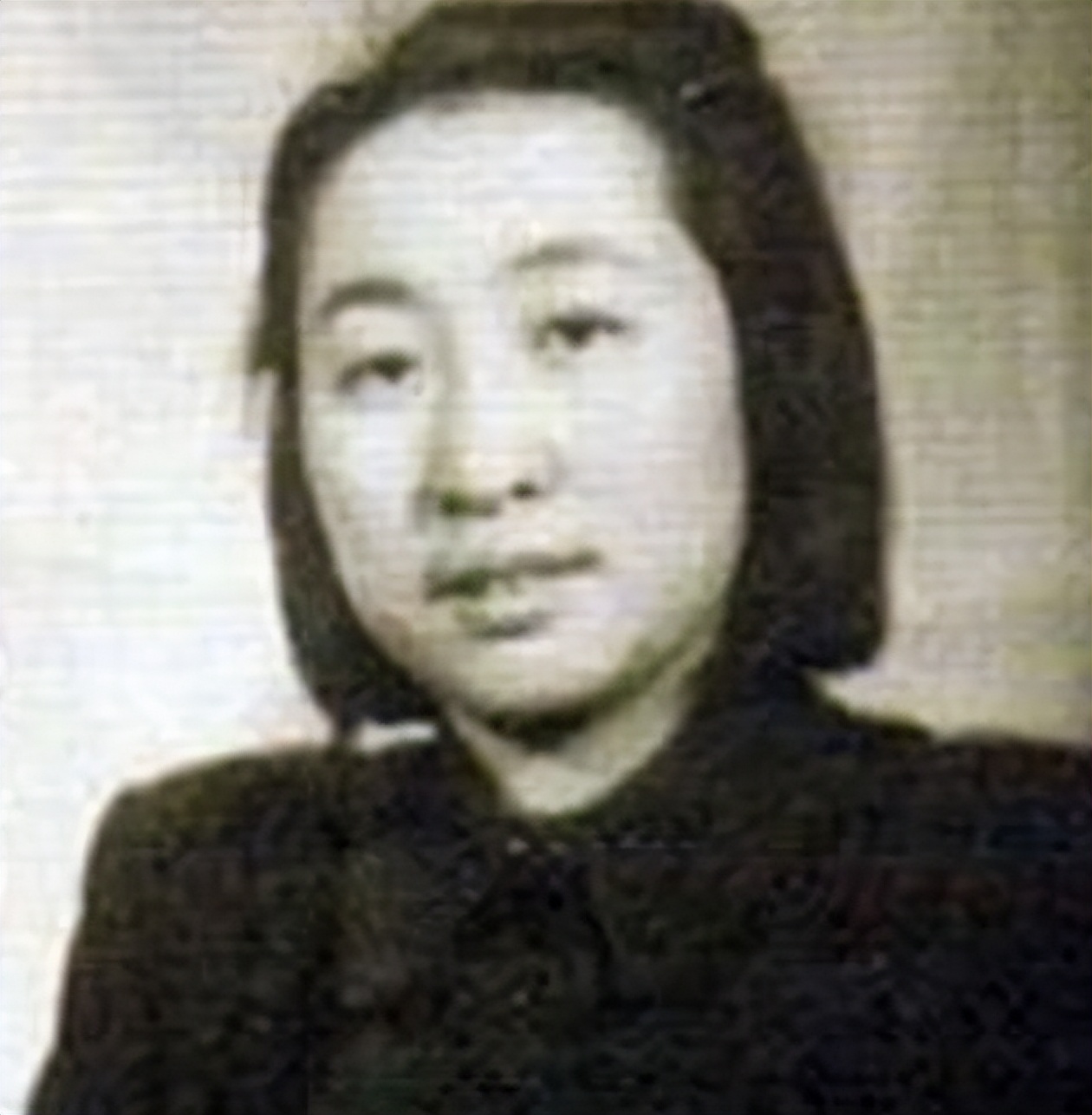 Review: Husband from official position to deputy prime minister, wife ...