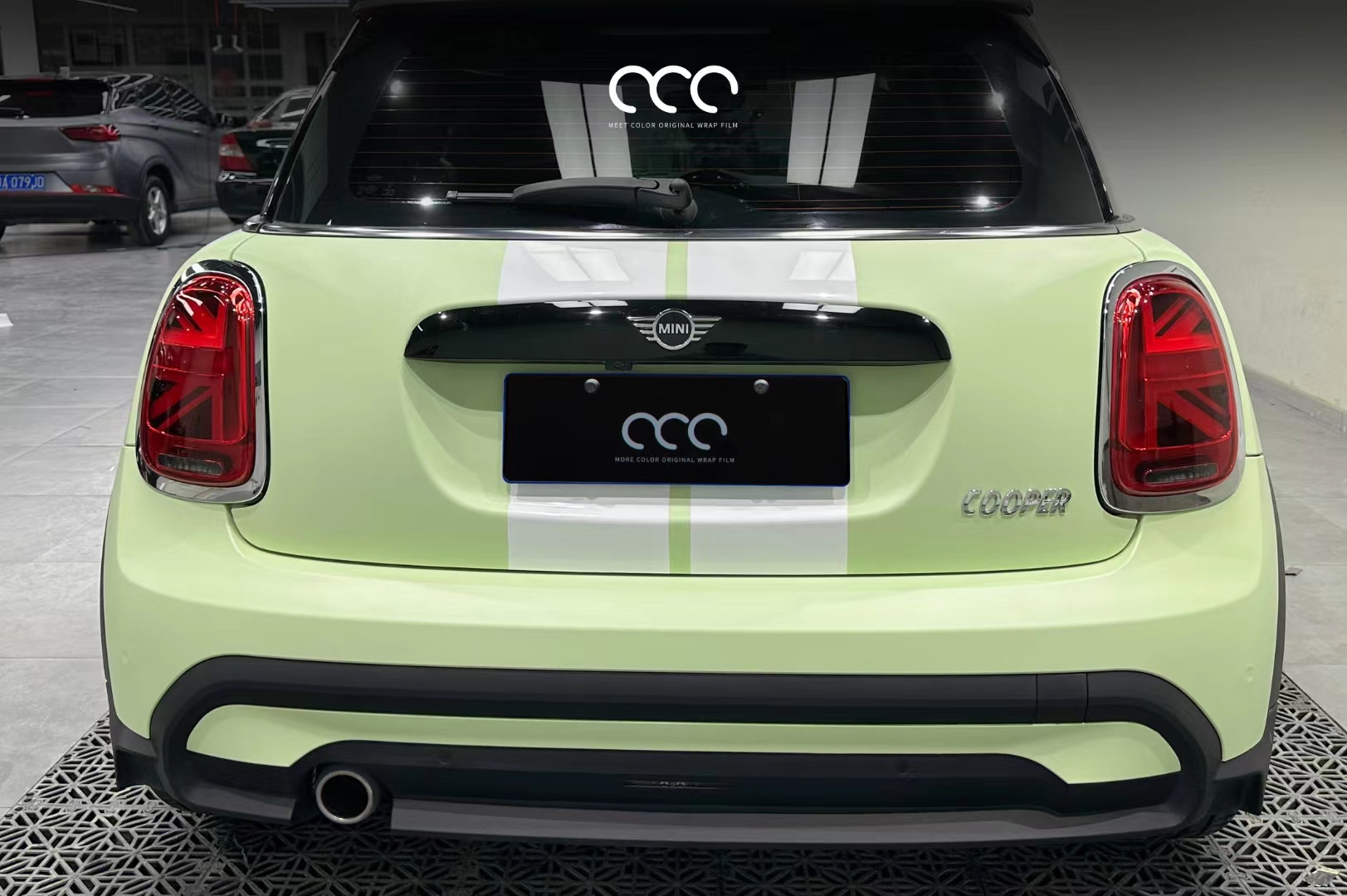 BMW MINI COOPER diffuse color film light mustard green, a combination ...