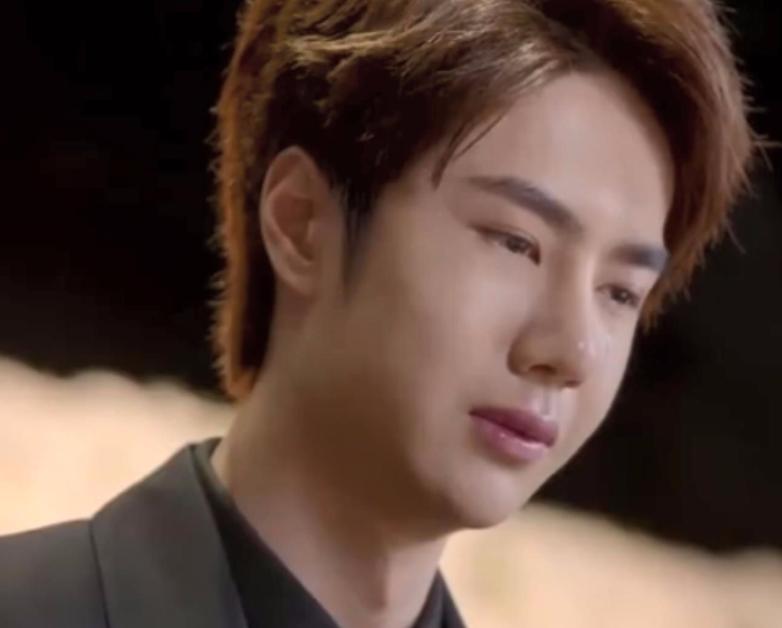 80 million male top-ranking luminous scripts, exposure of love affair with female producer, Wang ...