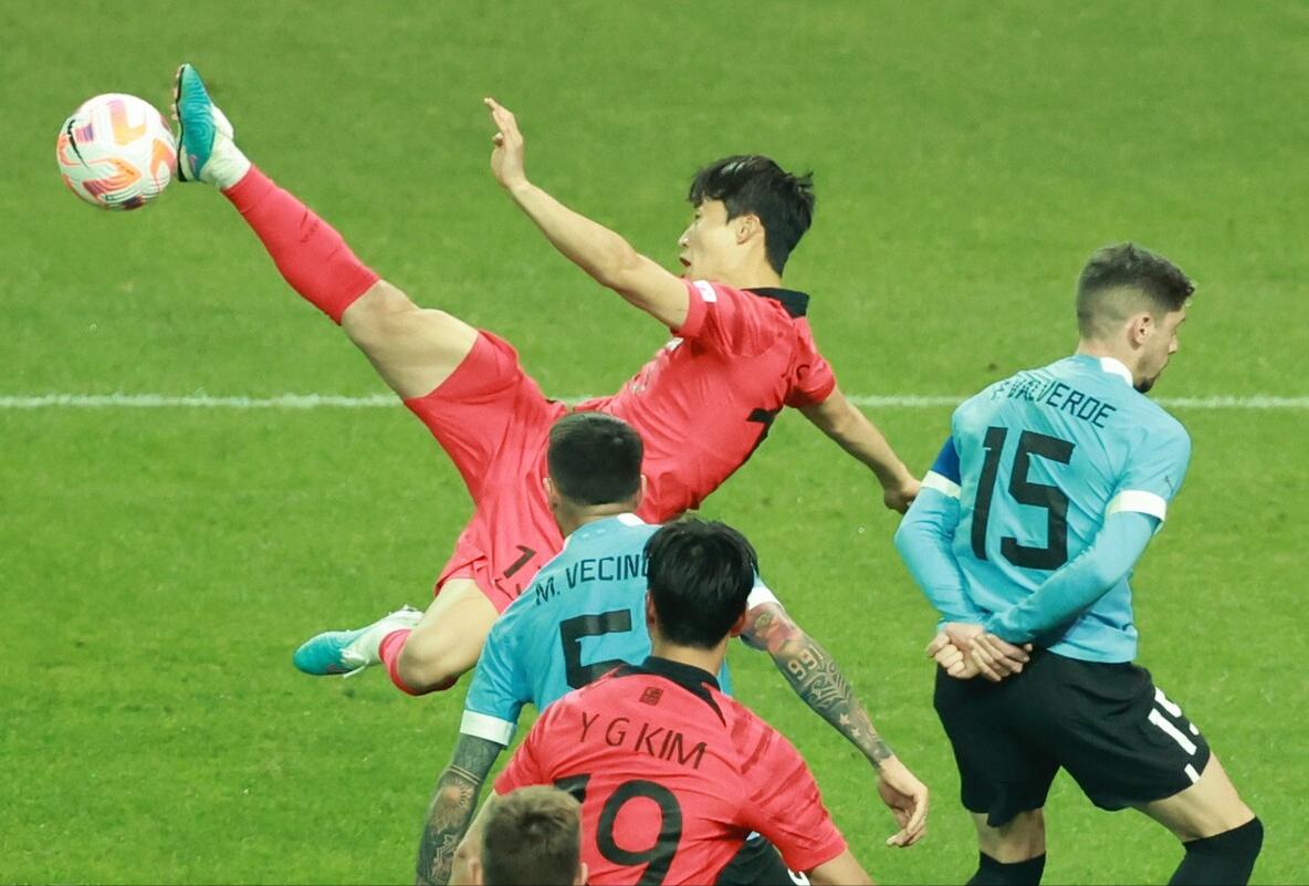 Sun Xingmin misfired Huang Renfan scored South Korea's 1-2 loss to ...