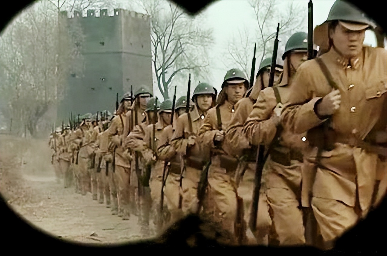 The enemy besieged from all directions, but the founding major general ...