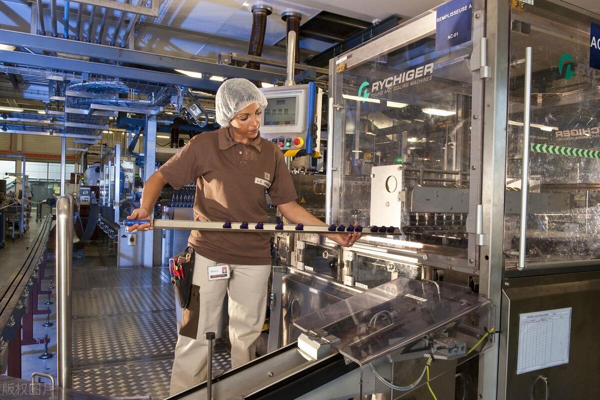 Swiss media: Swiss business morale hits lowest point in July - iNEWS