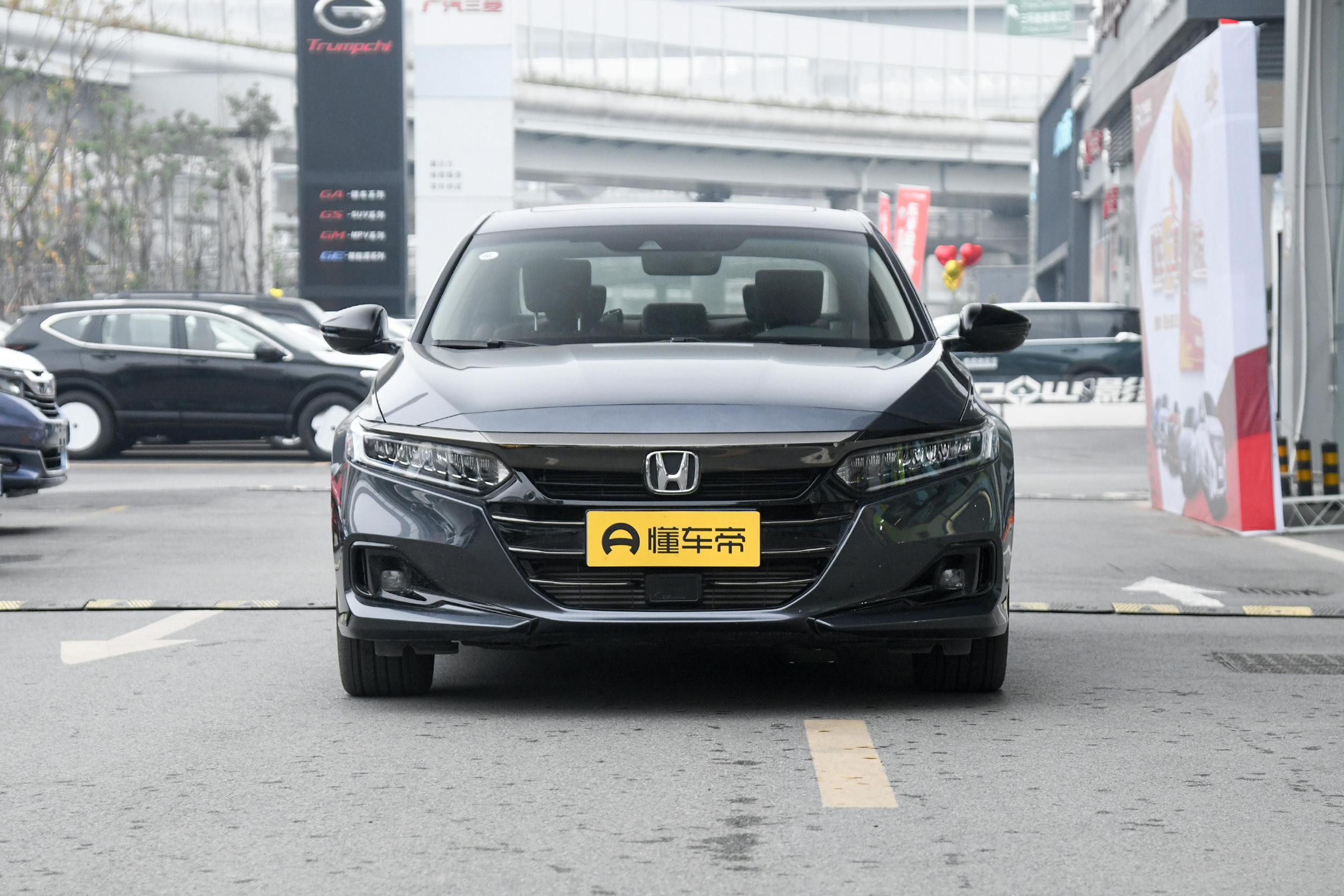 How to choose a 200,000 car, please see here - iNEWS