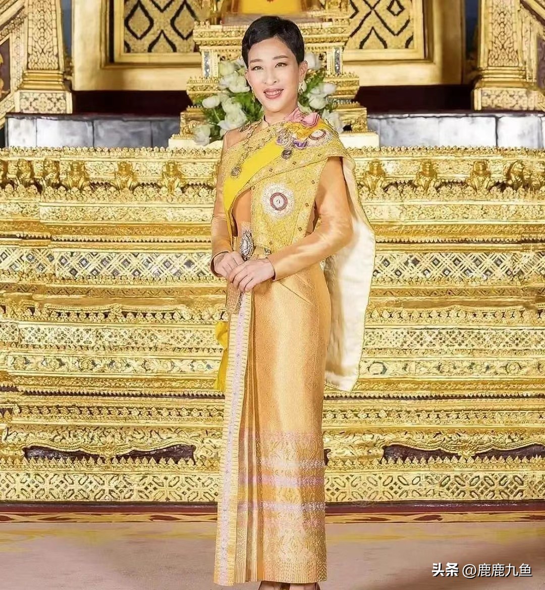 King Rama X and Au Nong La: The new concubine can talk - iMedia