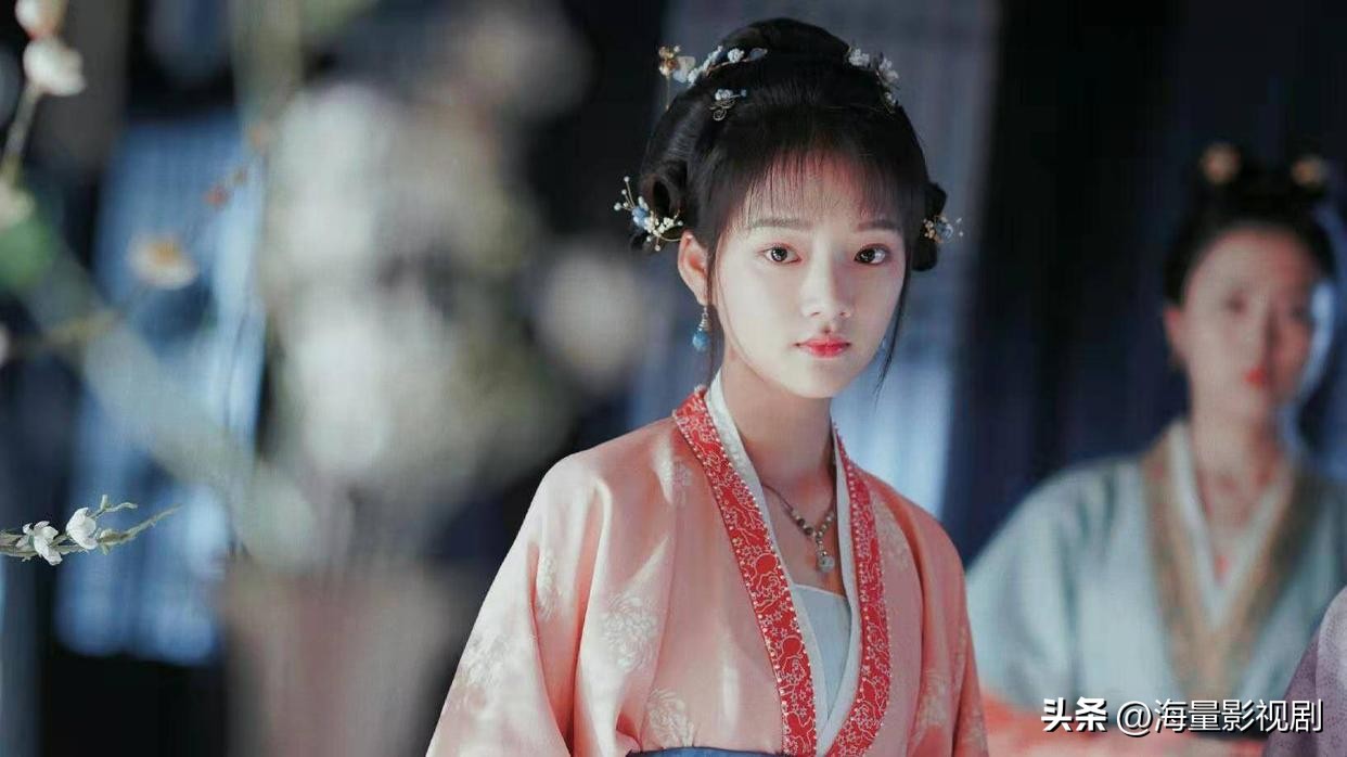 How different are the roles of the actors? "Yu Guyao" has constant ...