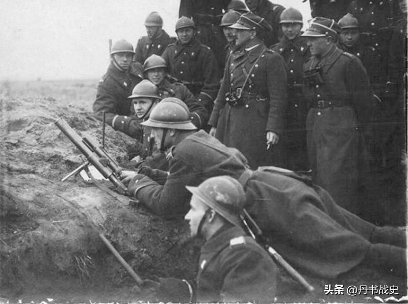 Polish version of the grenade launcher, wz.36 grenade launcher - iMedia