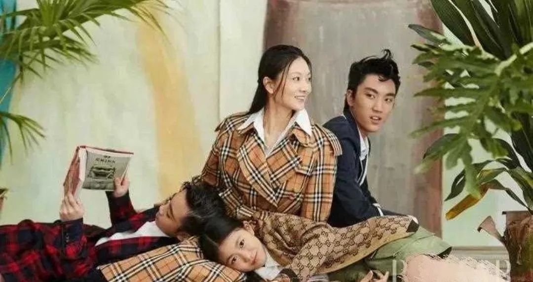 Zhang Yimou's lovely wife and children made a blockbuster film, Chen ...