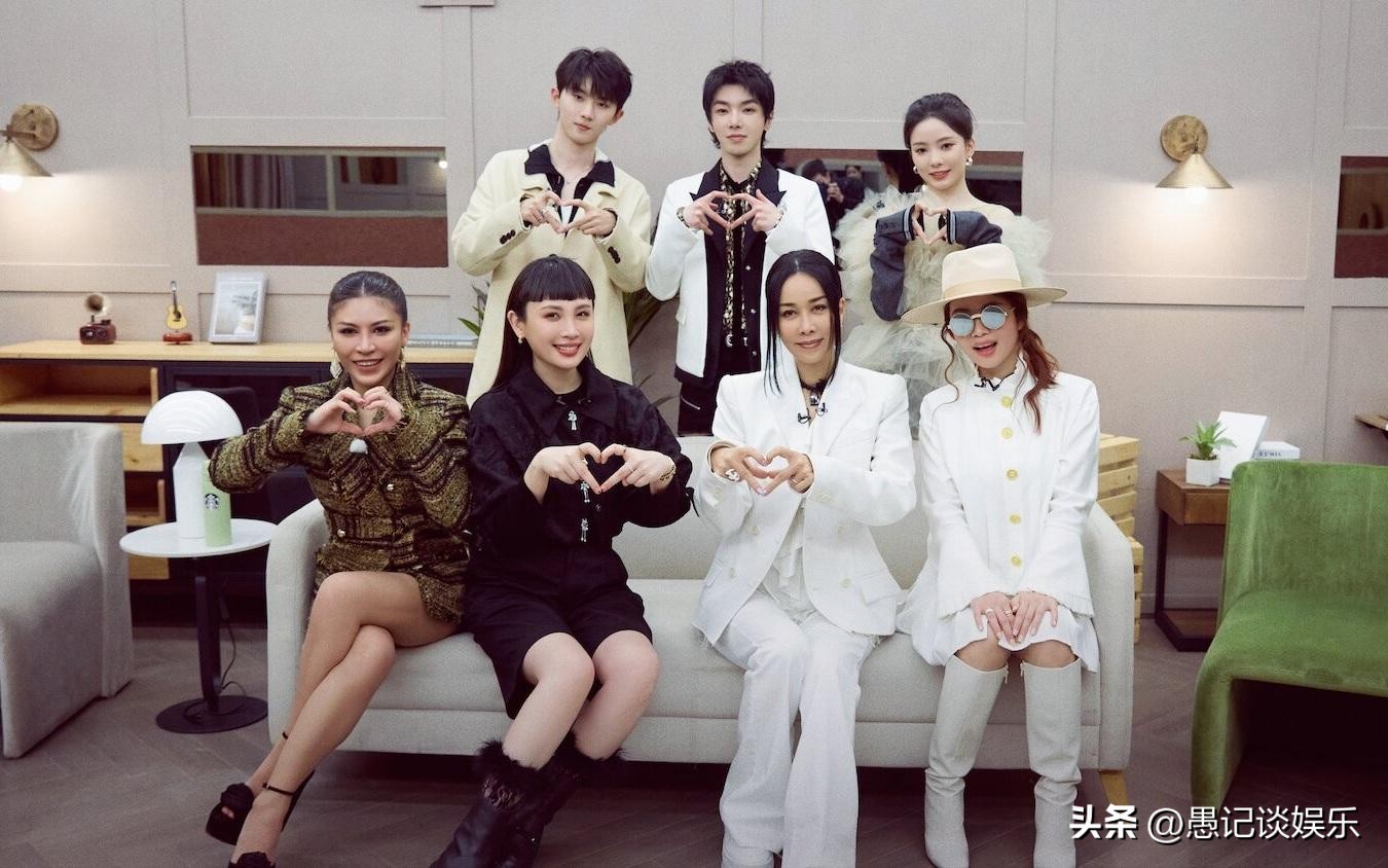 Wei Ruxuan and Ma Jiaqi rushed to the hot search, and Na Ying, who was "invisible", tore off the ...