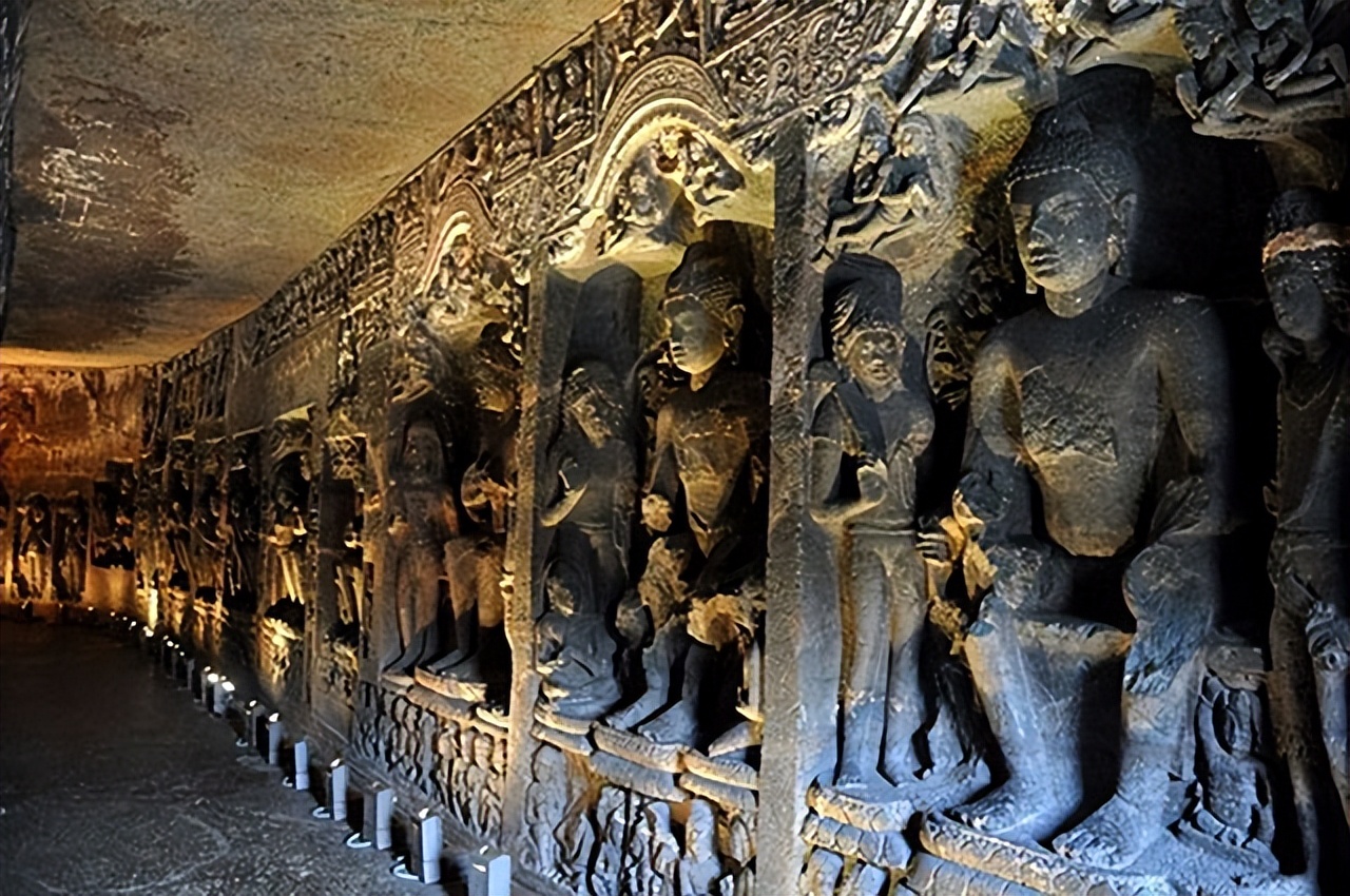 Gutap's buildings - iMedia