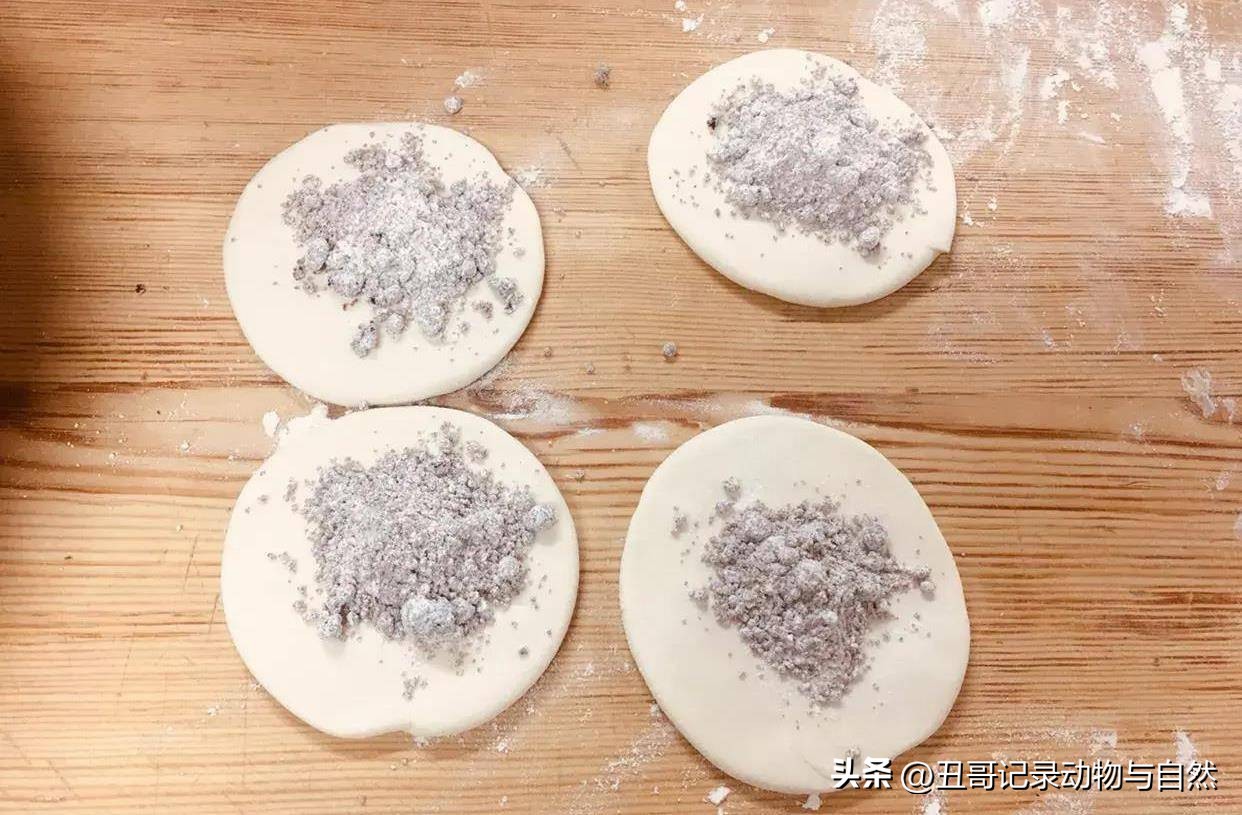 Tips for making old-fashioned sugar triangles - iMedia