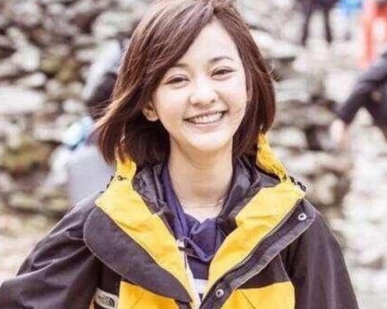 10 actresses who look like "frog eyes": Some people have prominent ...