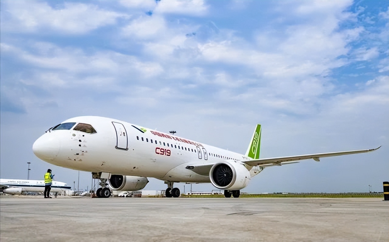 C919 orders exceed 1,200! Let's be honest, are Boeing and Airbus under threat? - iNEWS