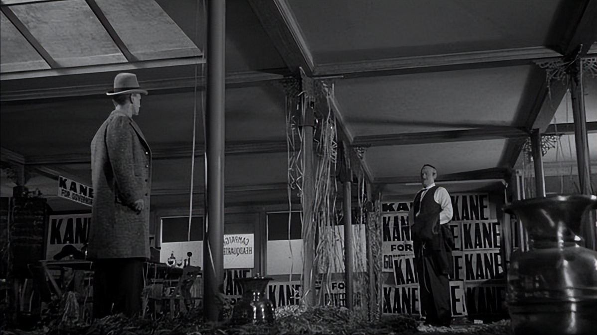 How does the movie "Citizen Kane" subtly show the complexity of human ...