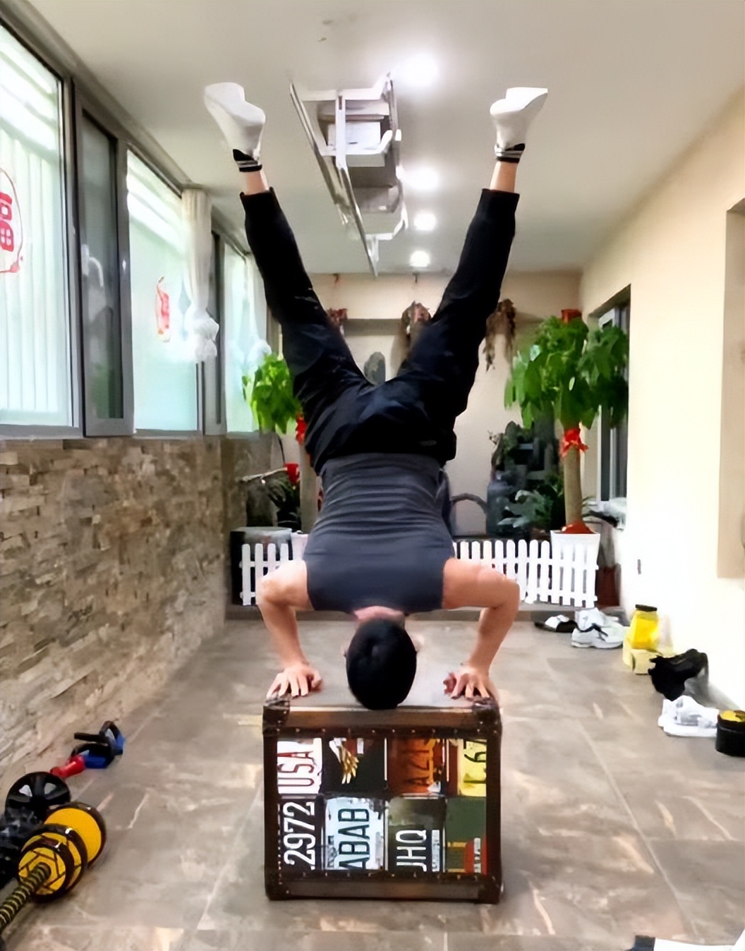 "Gazi" Xie Mengwei was mocked for imitating Liu Genghong. Netizens: You ...