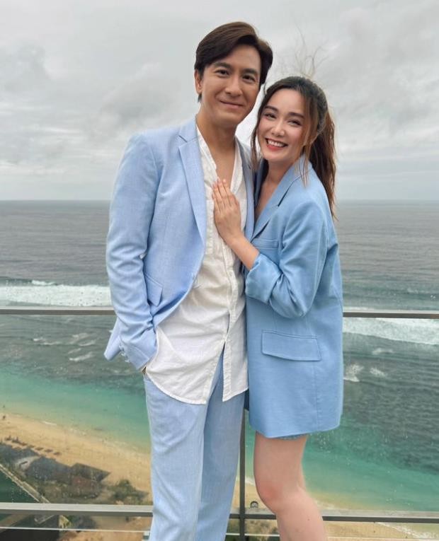 50-year-old Ma Guoming is so happy, taking 36-year-old Tang Luowen to ...