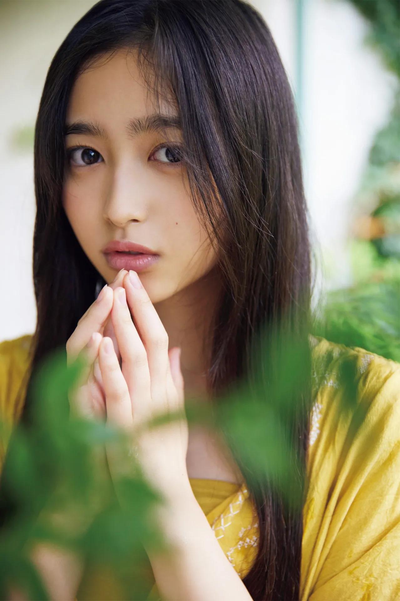 Photo album of Japanese post-05 popular actress Kazuo Inoue gentle and ...