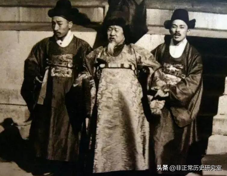 King Sejong, who was hailed as the head of the Asian emperor by the ...