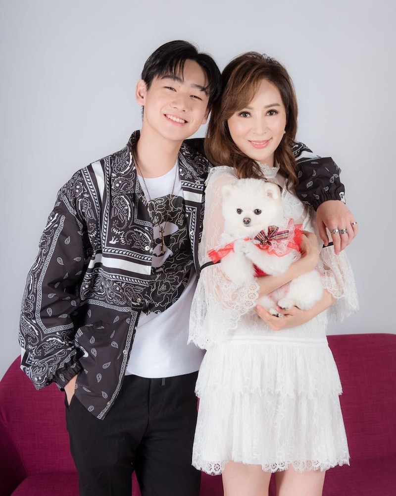 Luo Lin and the 26-year-old boy are like cake prints, and the 18-year ...