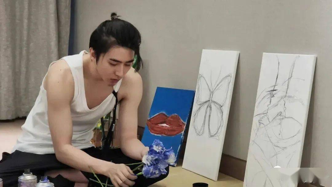 Cai Xukun's "one-night stand" heroine exposed, looks pure and cold, claims 500,000 yuan with ...